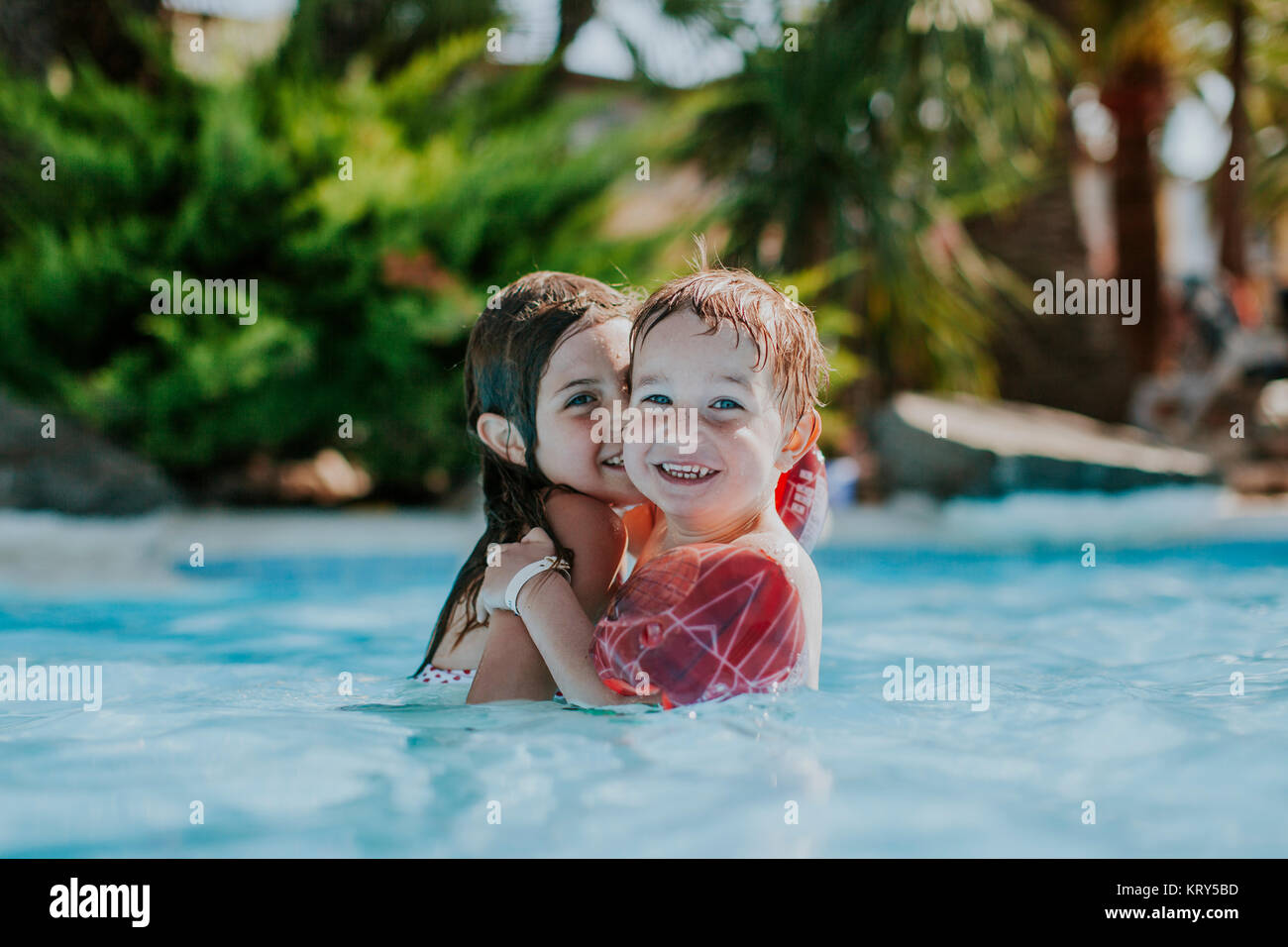 Two Young Boys Swimming In Stockfotos und -bilder Kaufen - Alamy