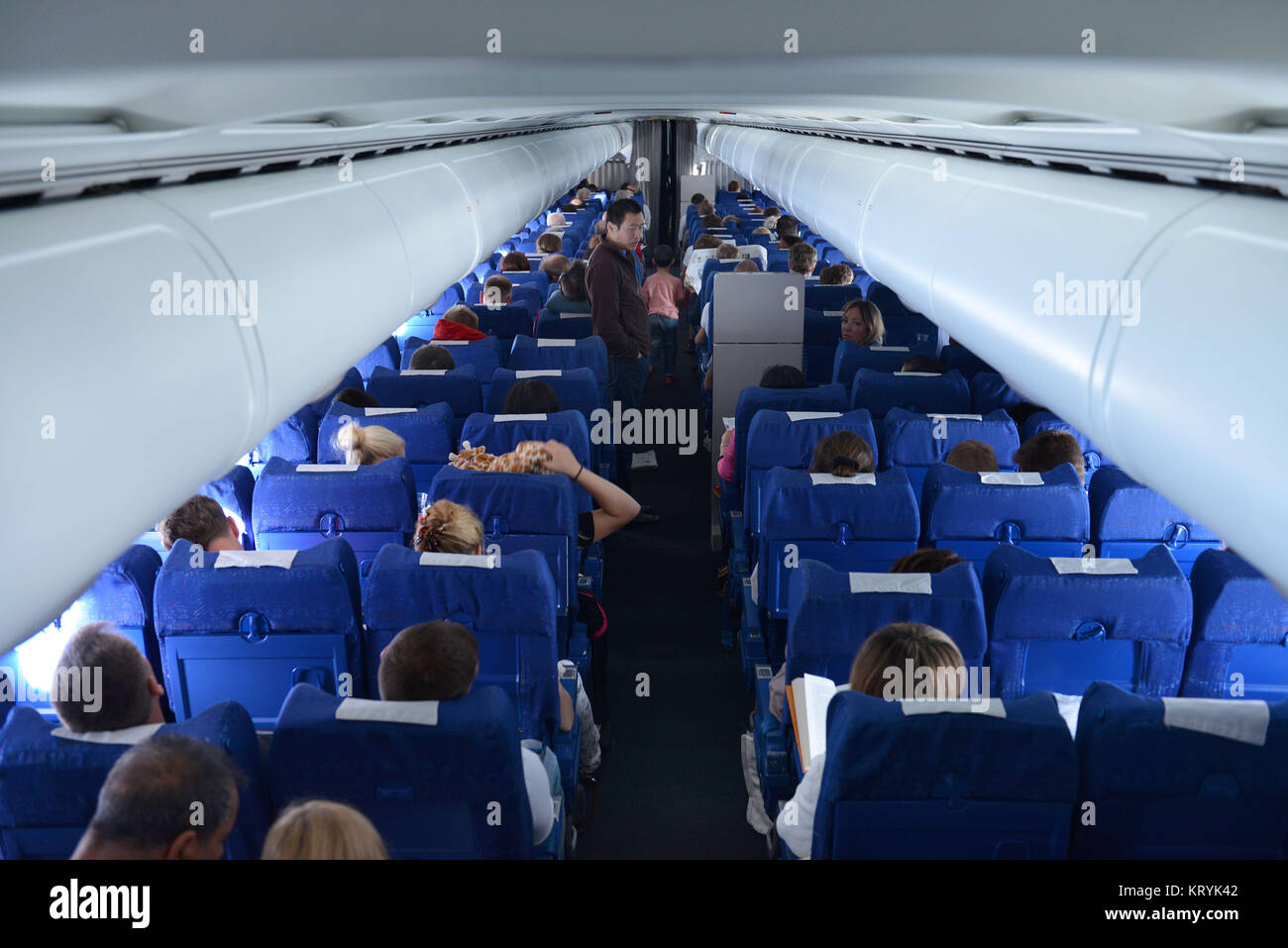 Airbus a321 inside -Fotos und -Bildmaterial in hoher Auflösung – Alamy