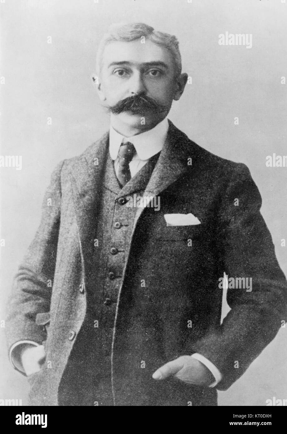 Pierre De Coubertin Stockfotos und -bilder Kaufen - Alamy