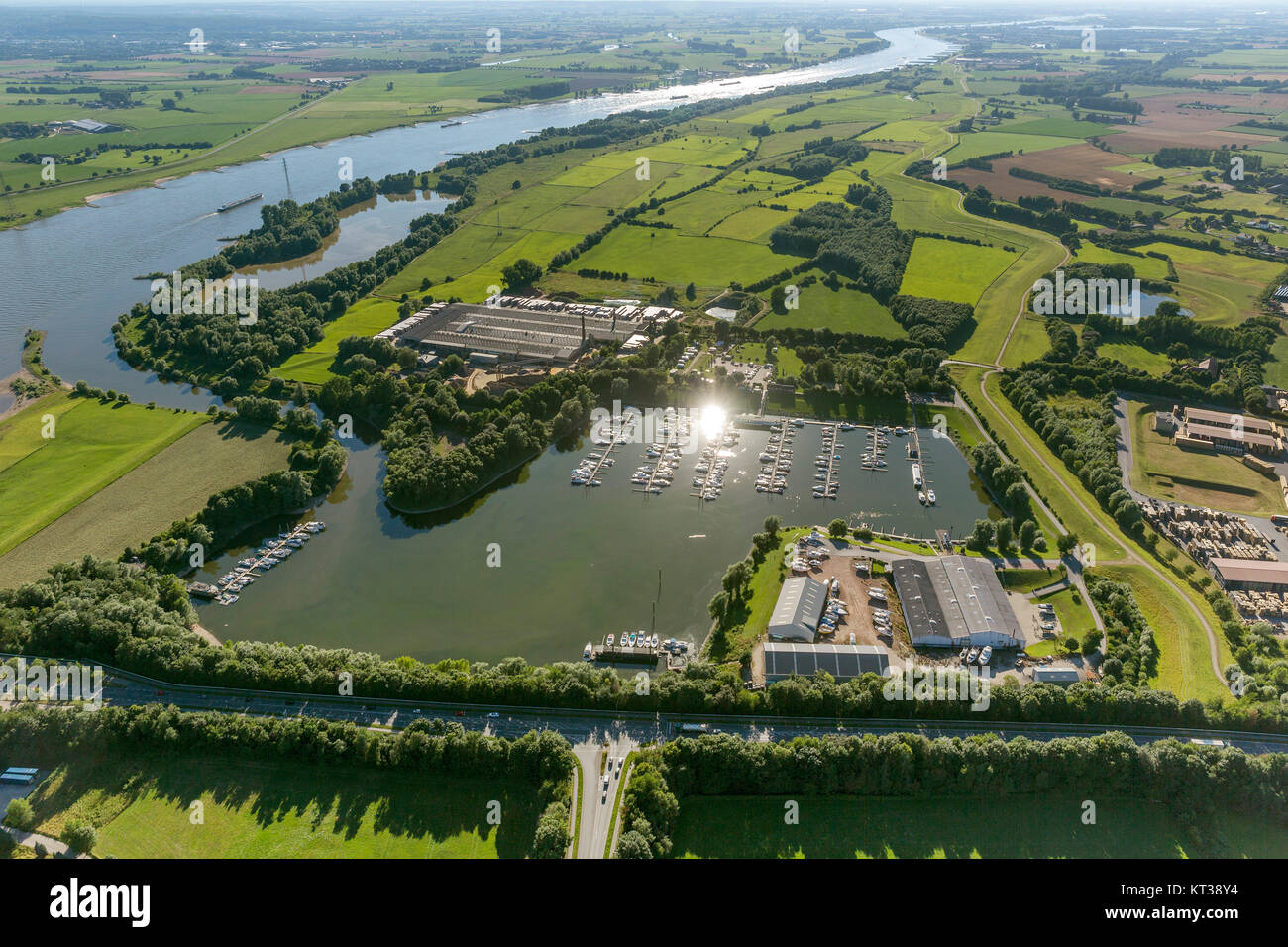 Yachthafen emmerich -Fotos und -Bildmaterial in hoher Auflösung – Alamy