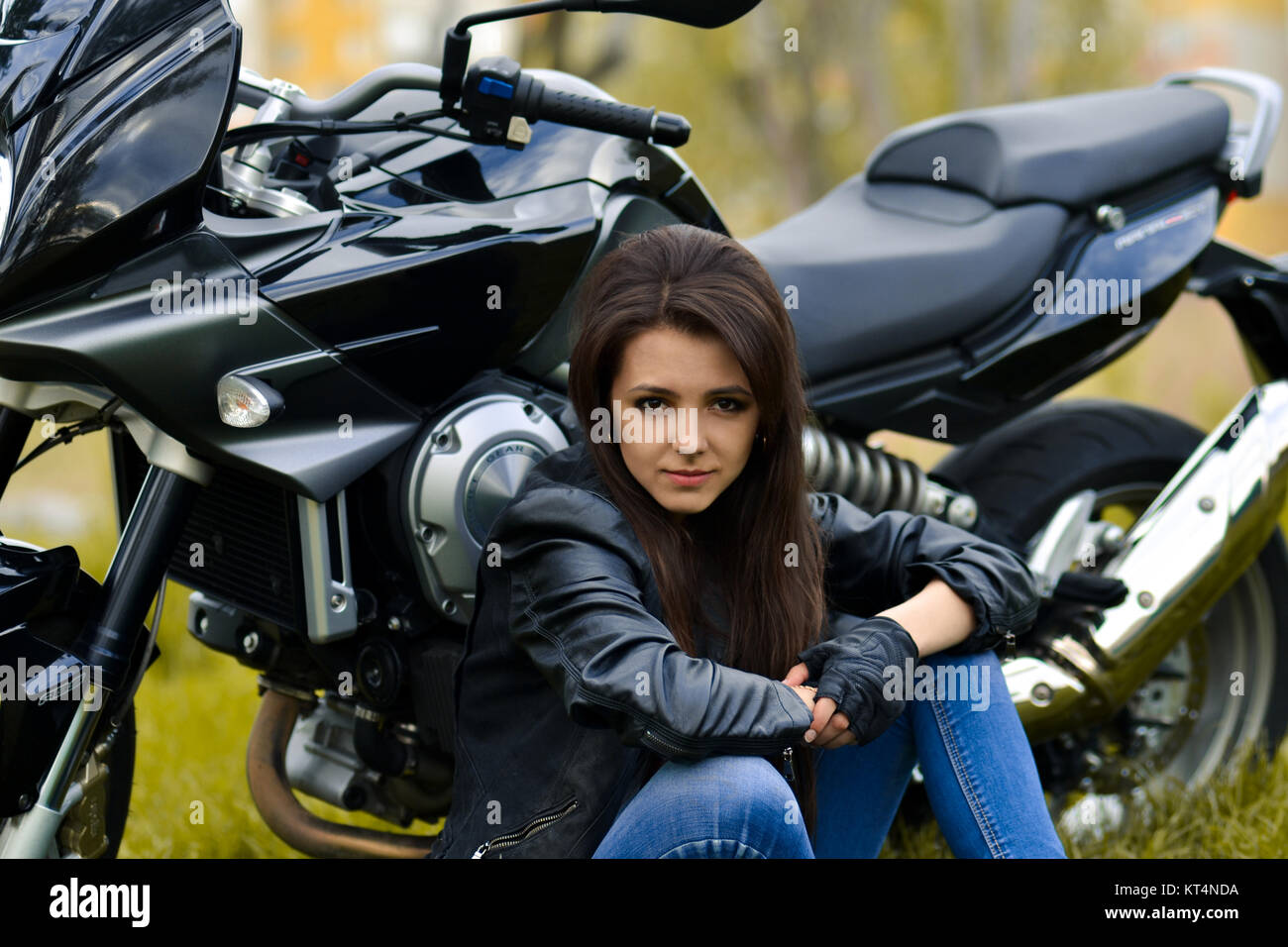 Black Leather Trousers Stockfotos und -bilder Kaufen - Alamy
