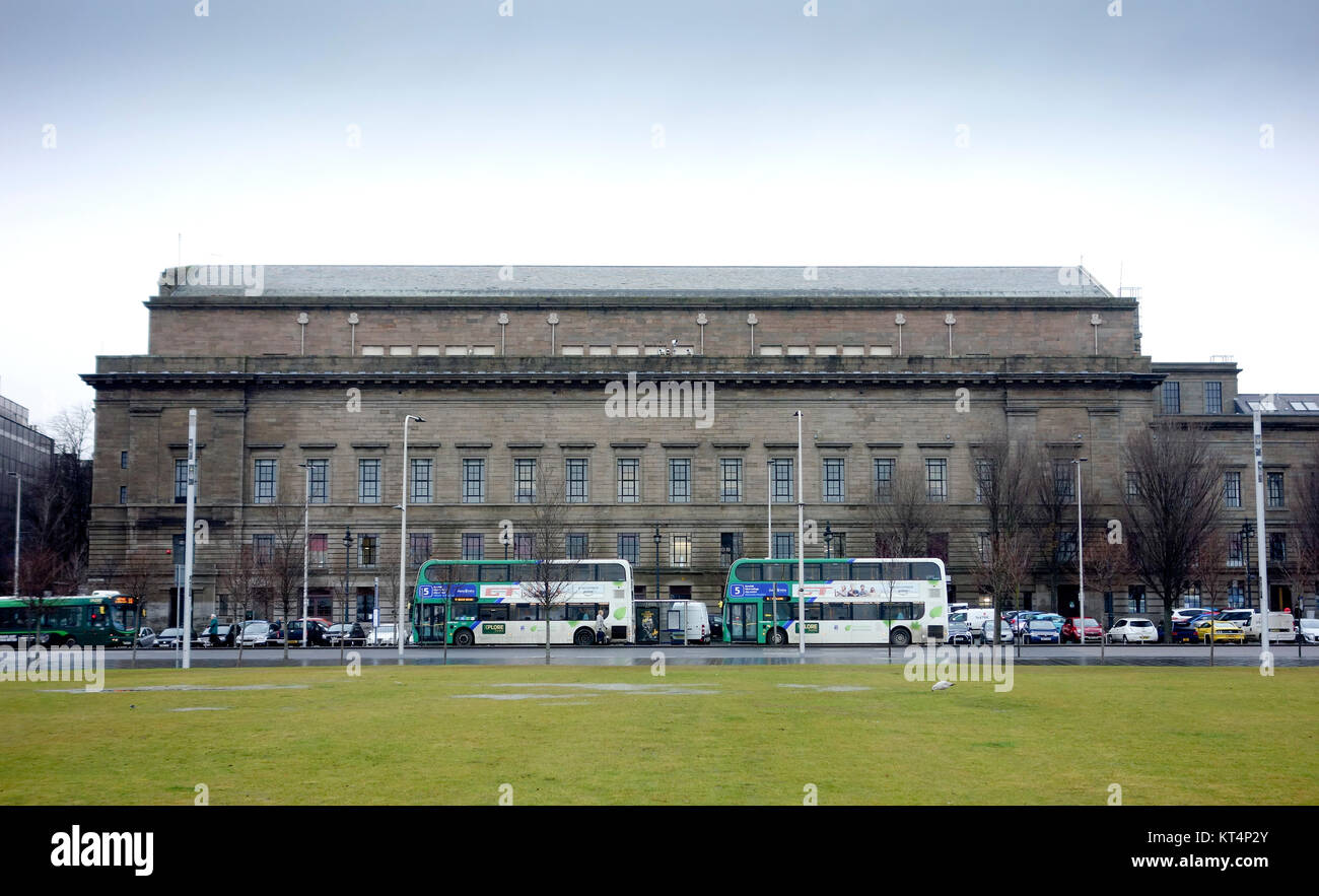 Die caird hall dundee -Fotos und -Bildmaterial in hoher Auflösung – Alamy