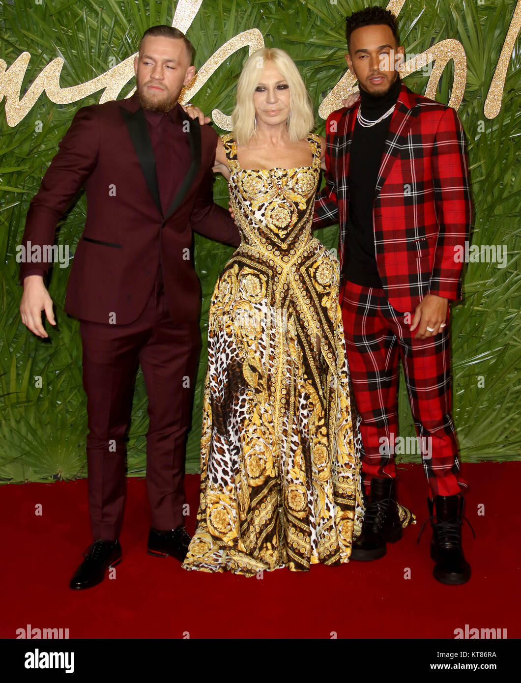 Donatella versace und lewis hamilton -Fotos und -Bildmaterial in hoher ...