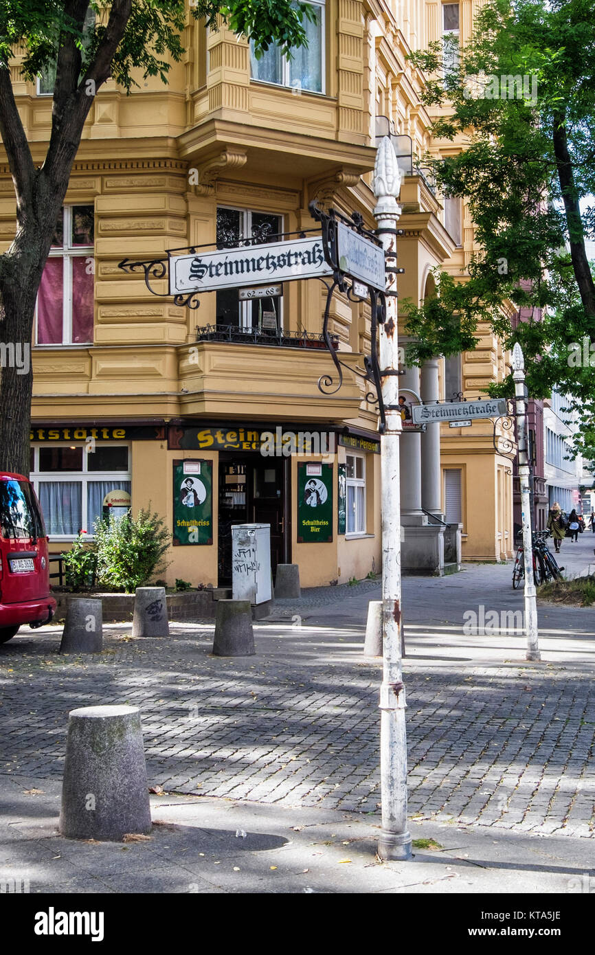 Eck pub -Fotos und -Bildmaterial in hoher Auflösung – Alamy