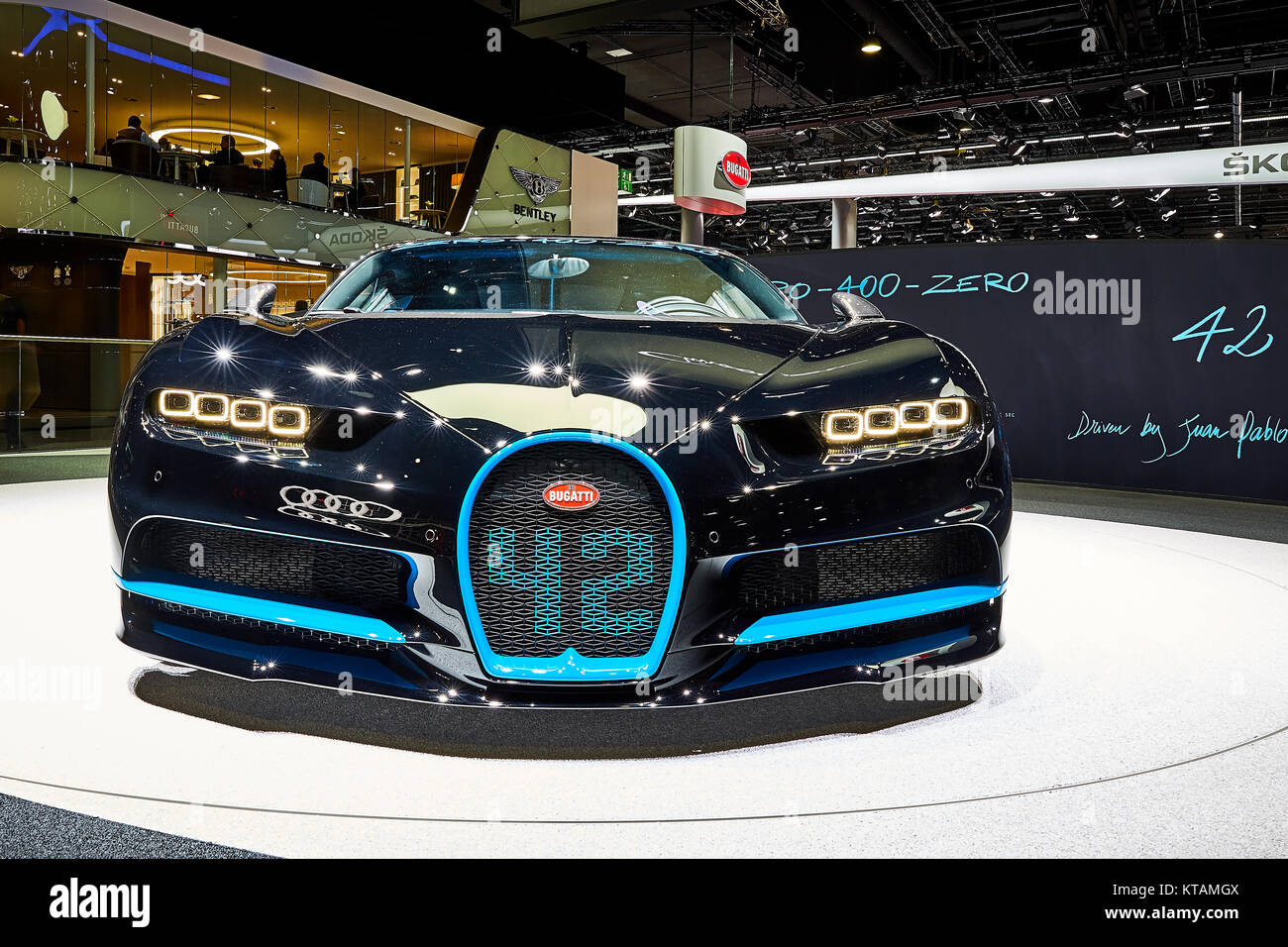 Bugatti showroom -Fotos und -Bildmaterial in hoher Auflösung – Alamy