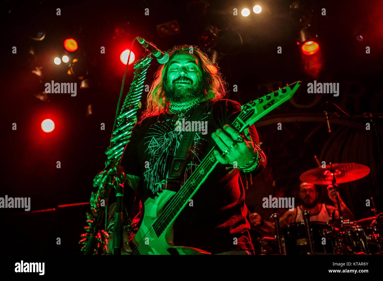 Gitarrist metal band sepultura -Fotos und -Bildmaterial in hoher ...