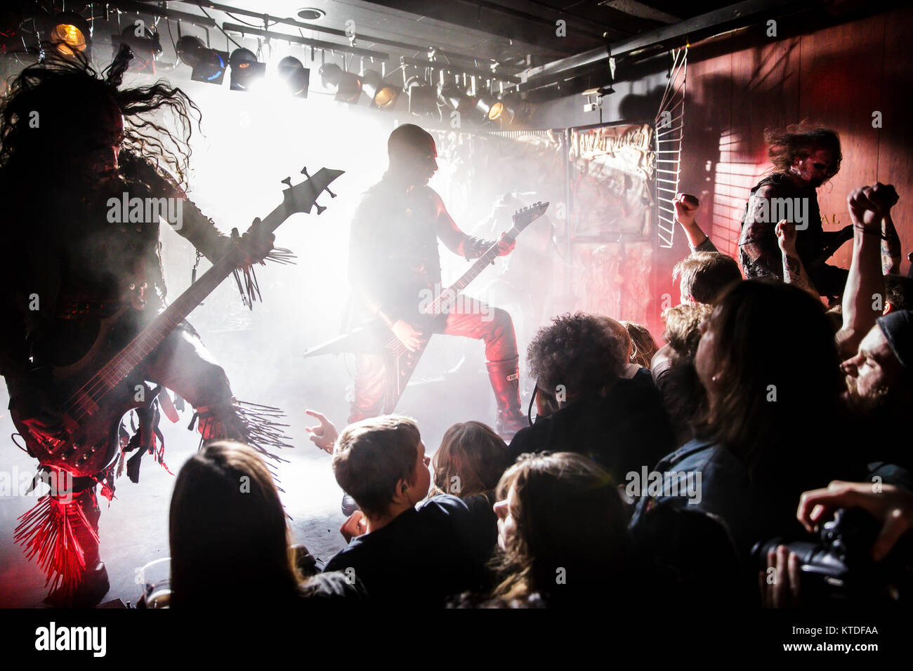 Die schwedische Black Metal Band Watain führt ein Live Konzert bei VEGA ...