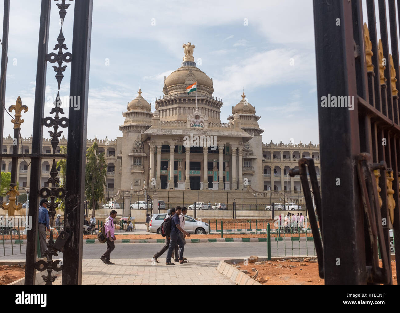 Karnataka state assembly building -Fotos und -Bildmaterial in hoher ...