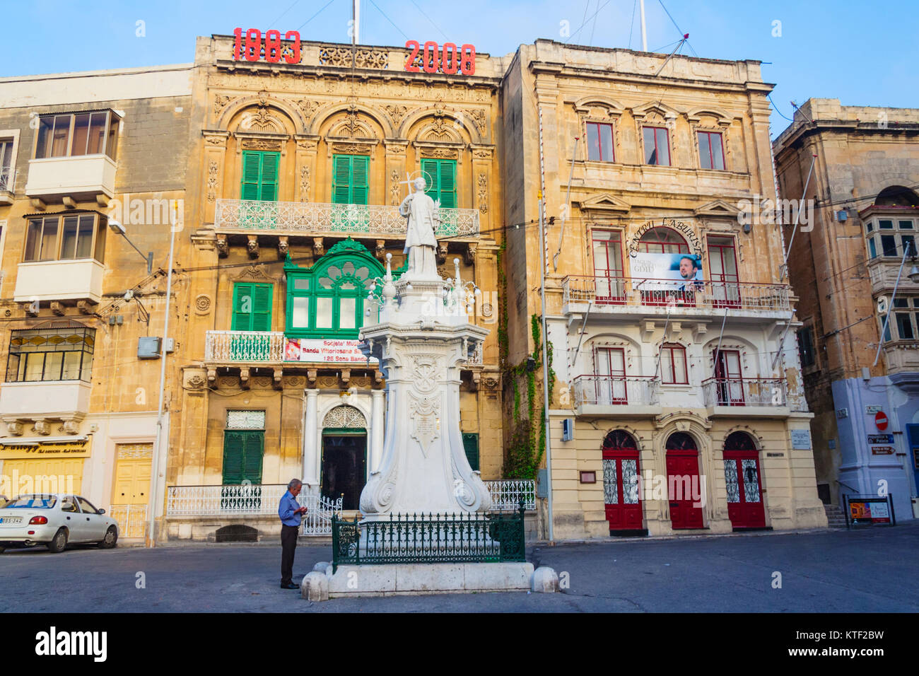 Victory Square (Misrah ir-Rebha) mit St. Lawrence Statue an Birgu ...