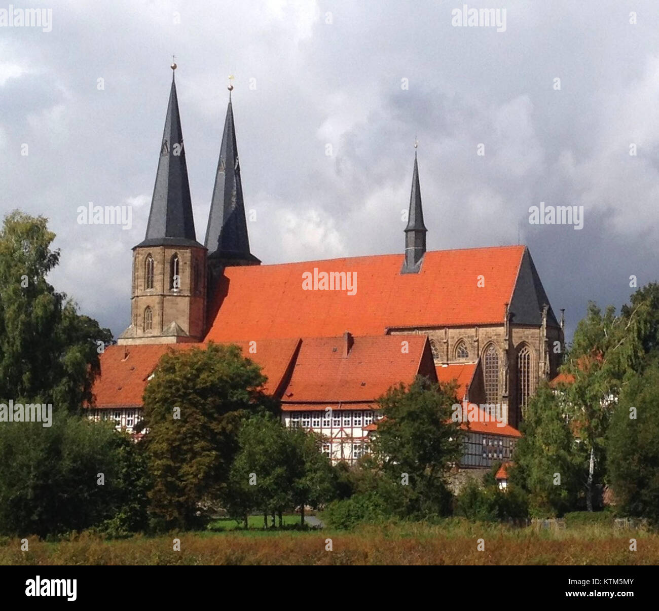 Basilika st cyriakus -Fotos und -Bildmaterial in hoher Auflösung – Alamy
