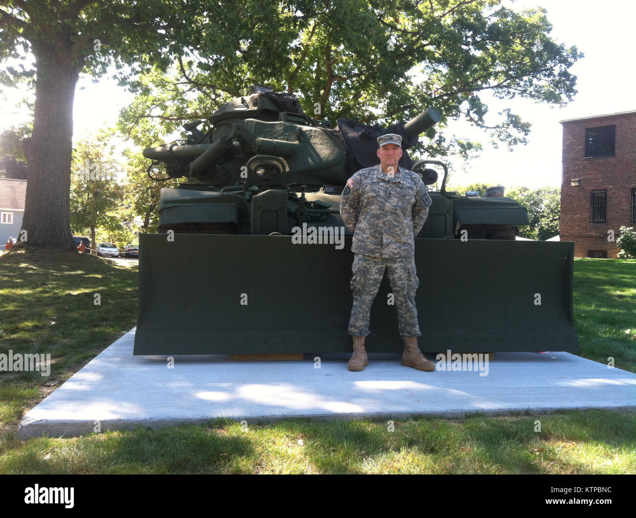Armoured vehicle armoured engineer vehicle -Fotos und -Bildmaterial in ...