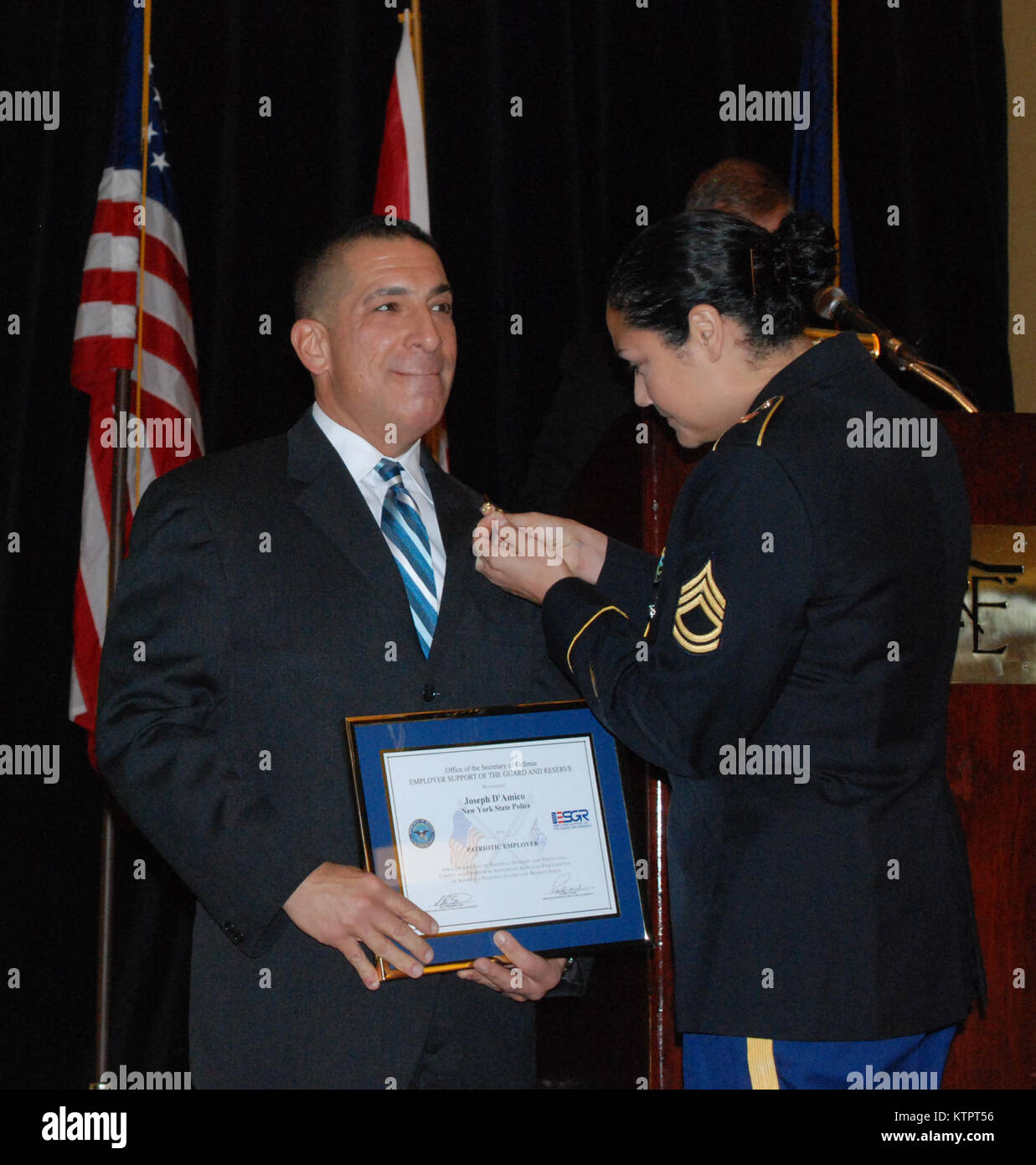 New York Army National Guard Sgt. 1. Klasse. Juanita Salas-Jackson ...