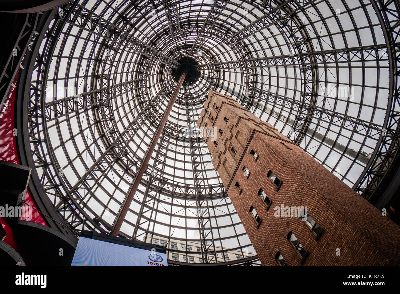 Kuppel dach innenraum -Fotos und -Bildmaterial in hoher Auflösung – Alamy