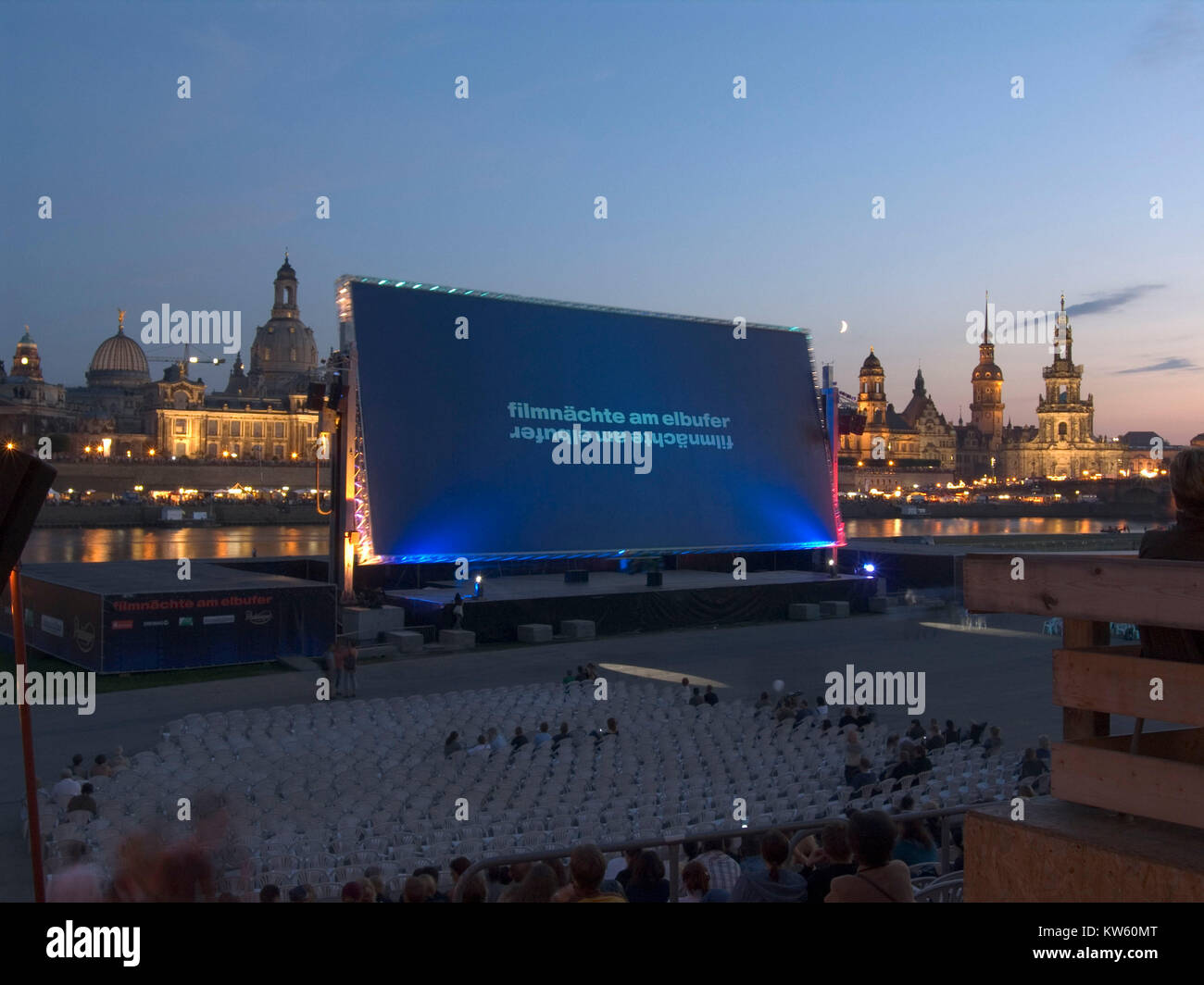 Wunderbar Apache 207 In Dresden Filmnachte Am Elbufer 6 Juli Fotos