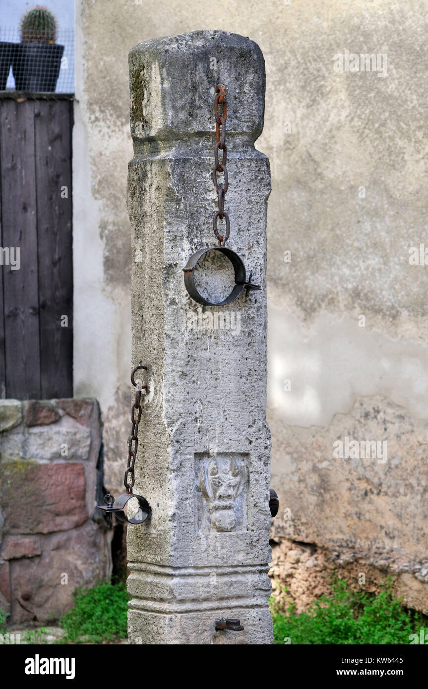 Pranger Mittelalter Stockfotos und -bilder Kaufen - Alamy