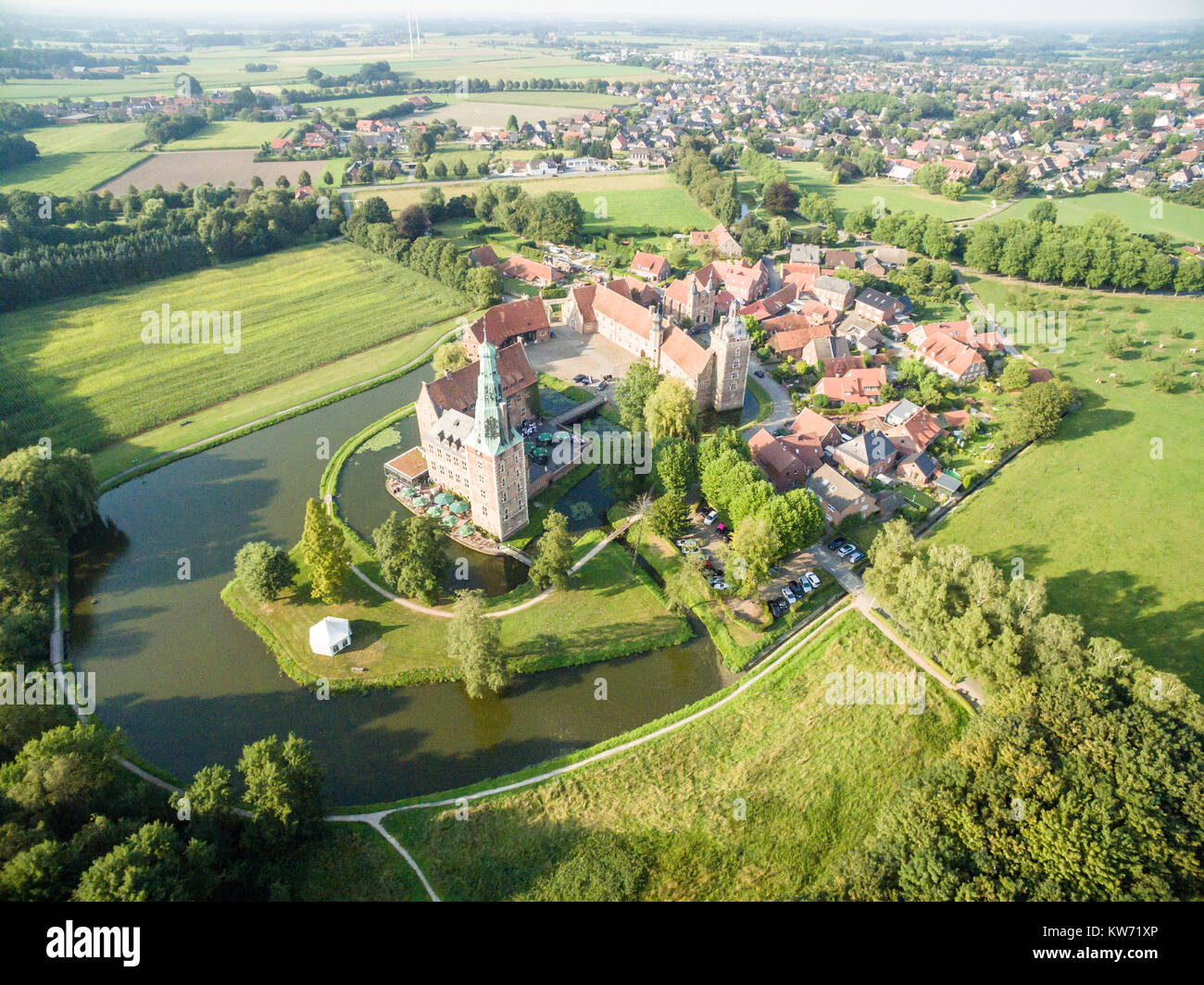 Das historische Schloss Raesfeld in Nordrhein-Westfalen, Deutschland ...
