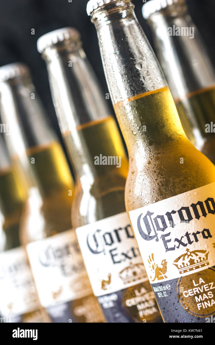 Corona extra bier -Fotos und -Bildmaterial in hoher Auflösung – Alamy