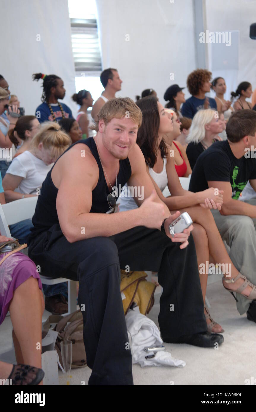 MIAMI, FL - 2005: Funkshion Fashion Week N.Y Riesen bad boy Jeremy ...