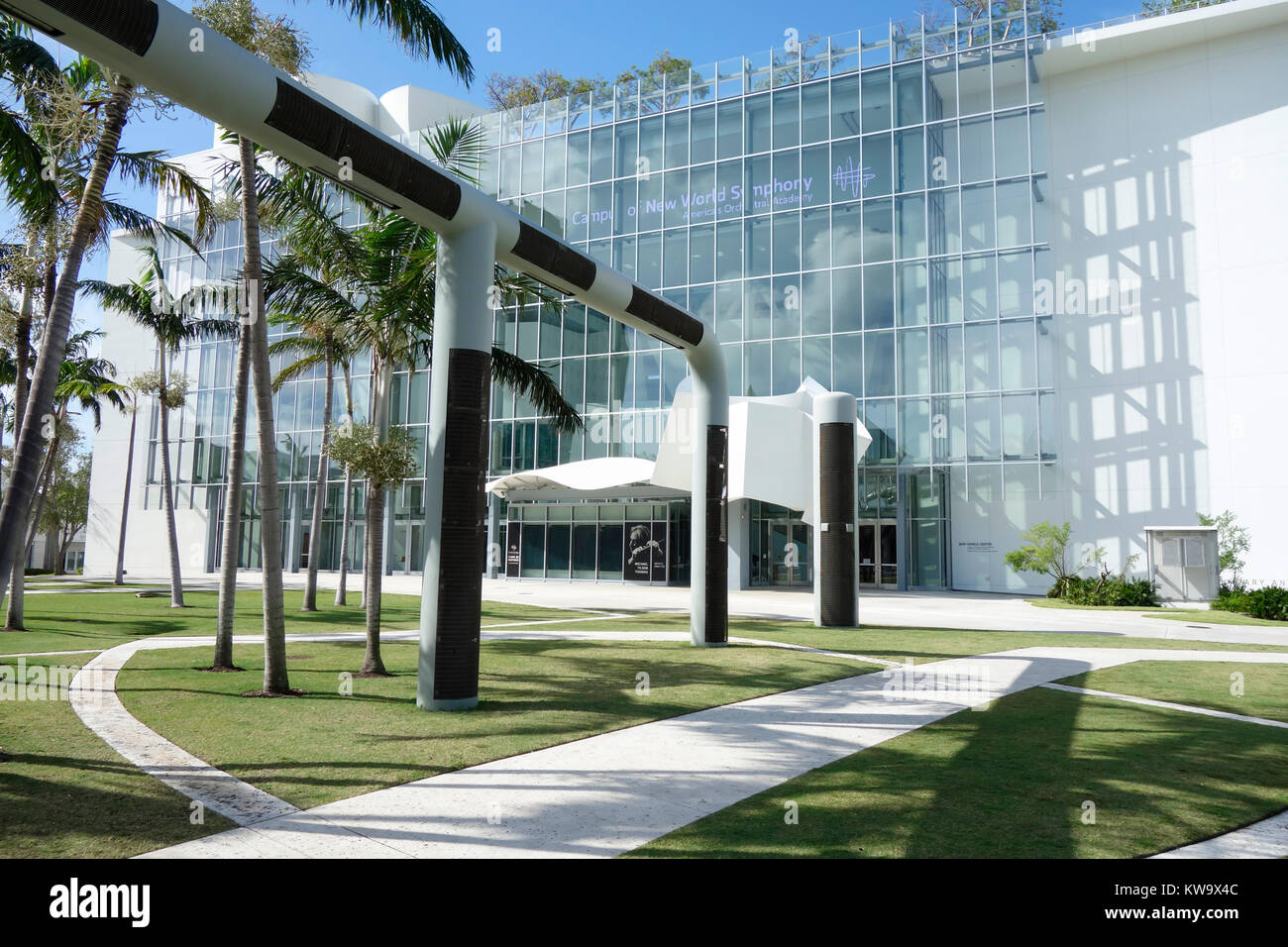 Neuer welt symphonie campus -Fotos und -Bildmaterial in hoher Auflösung ...