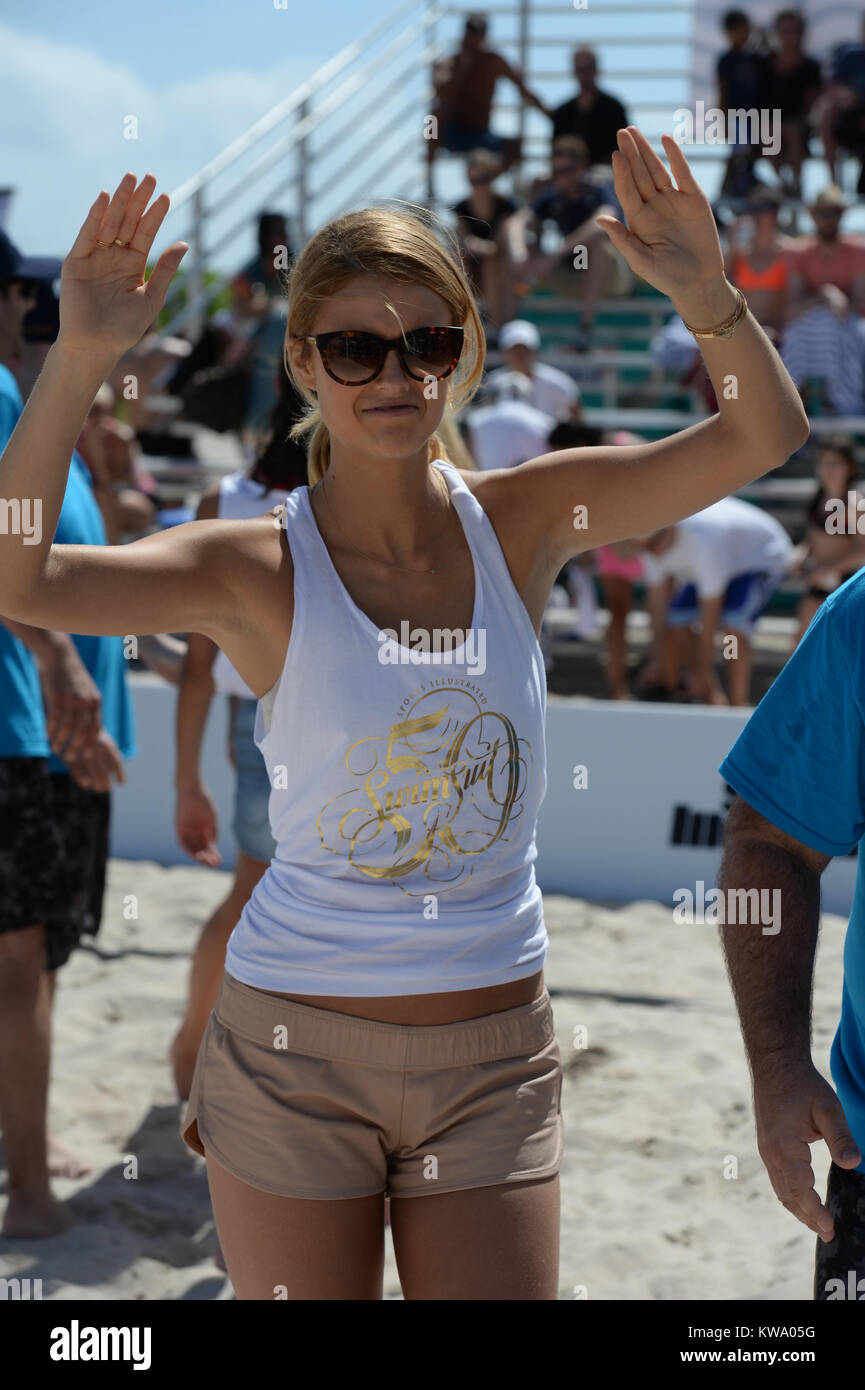 MIAMI BEACH, FL - 20. Februar: Kate Bock besucht Sports Illustrated ...
