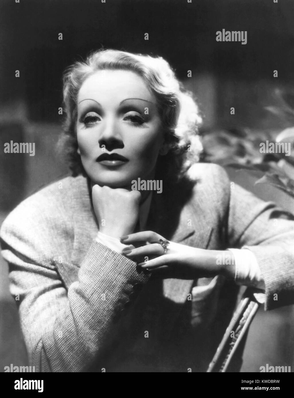 Portrait dietrich marlene -Fotos und -Bildmaterial in hoher Auflösung – Alamy