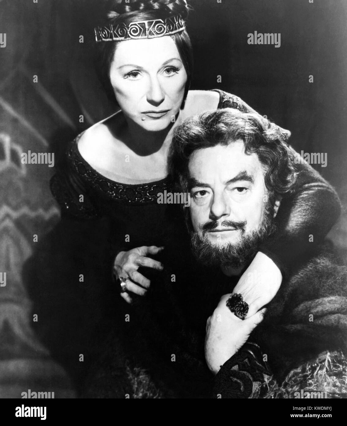 HALLMARK HALL OF FAME, 'Macbeth', von links, Judith Anderson, Maurice ...