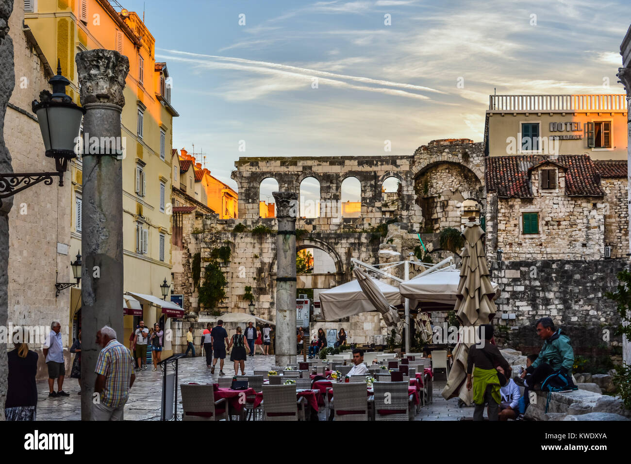 Split kroatien silber tor -Fotos und -Bildmaterial in hoher Auflösung ...