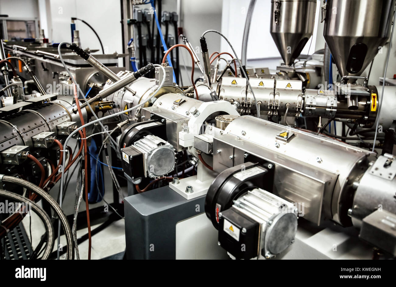 Extrusion machine -Fotos und -Bildmaterial in hoher Auflösung – Alamy