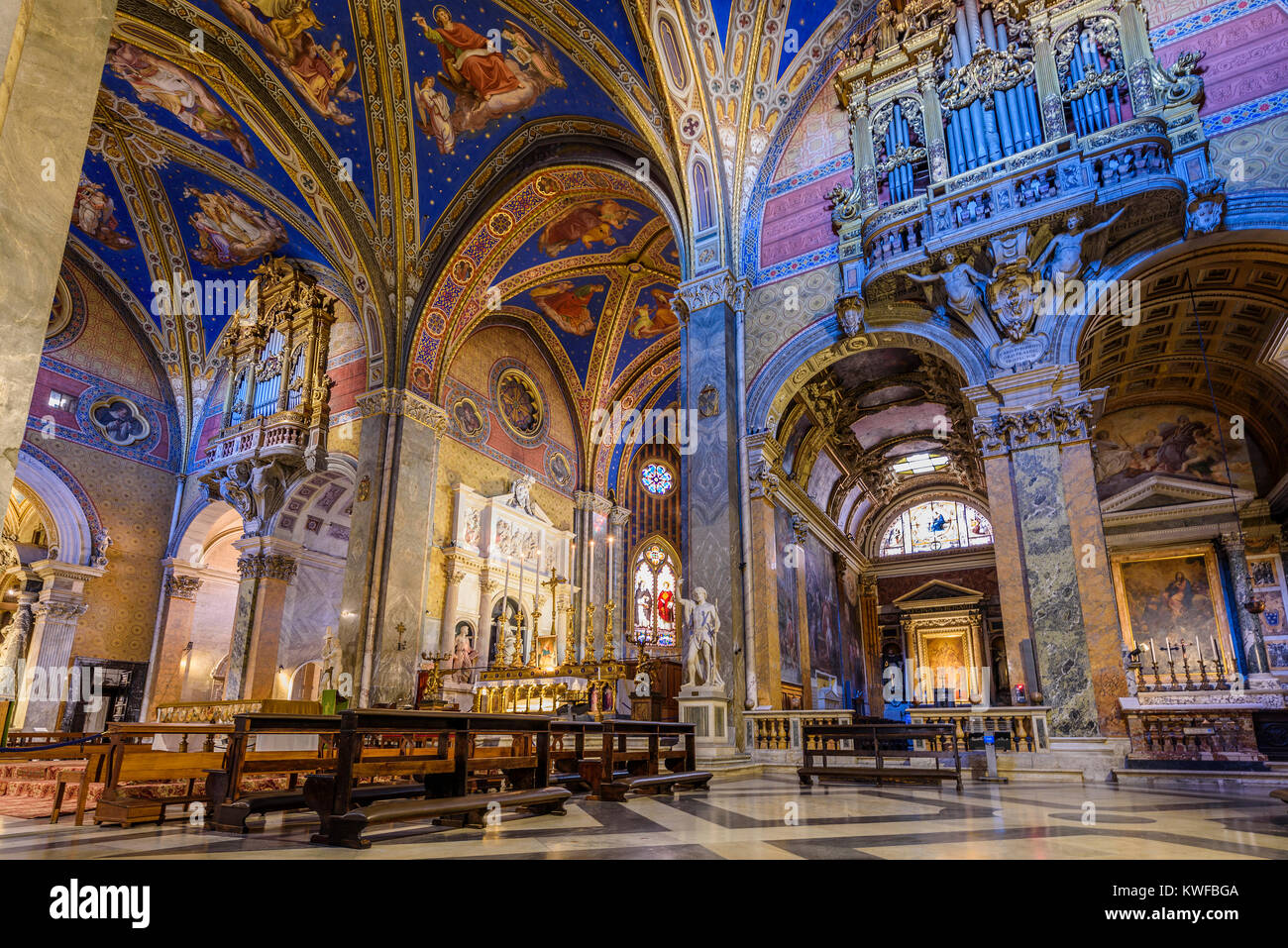 Basilika santa maria sopra minerva -Fotos und -Bildmaterial in hoher ...