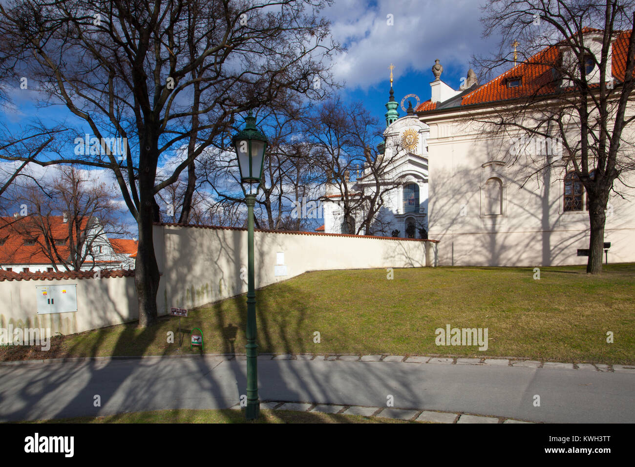 Kloster kalvarienberg -Fotos und -Bildmaterial in hoher Auflösung – Alamy
