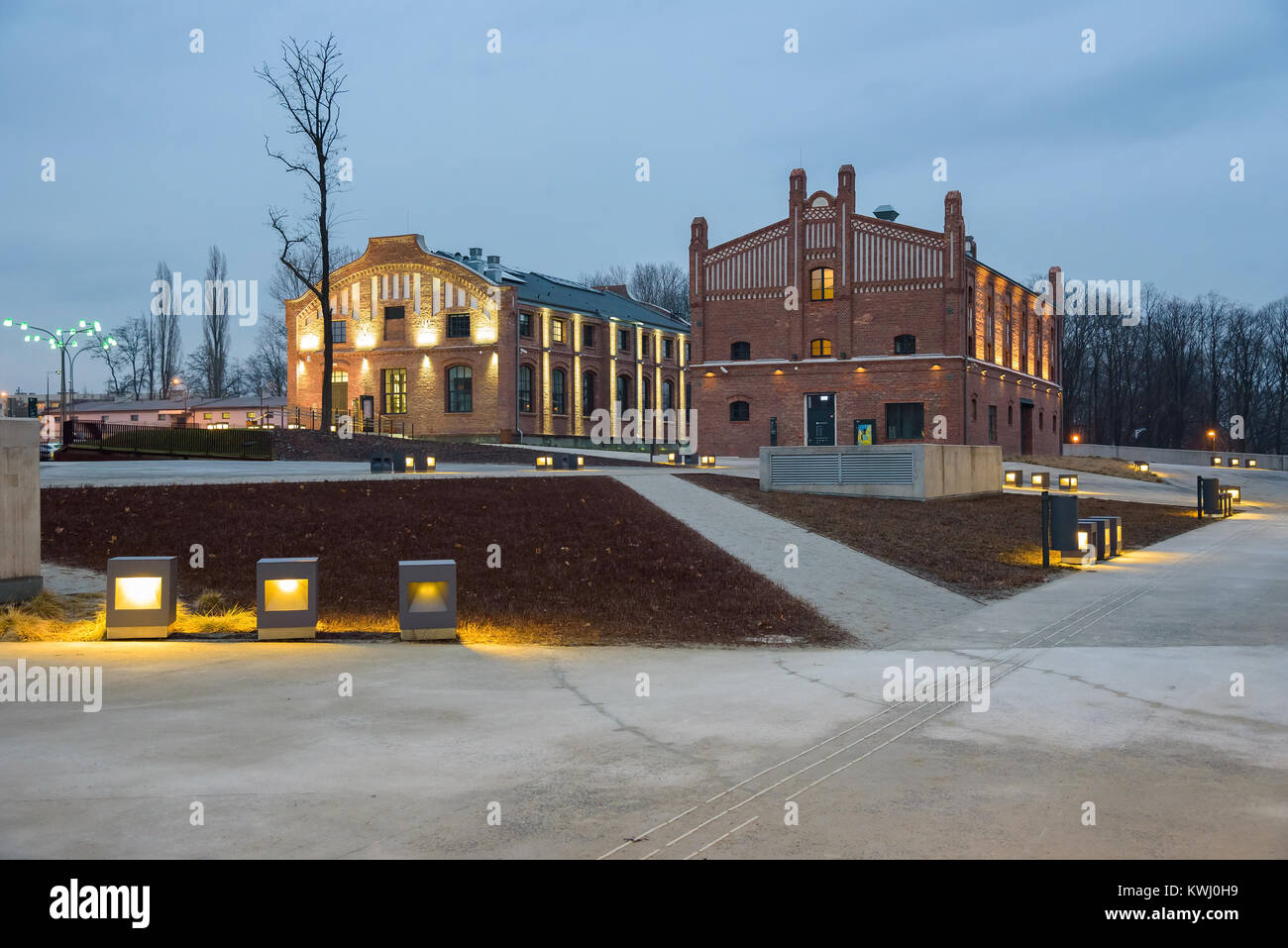 Katowice city night poland -Fotos und -Bildmaterial in hoher Auflösung ...