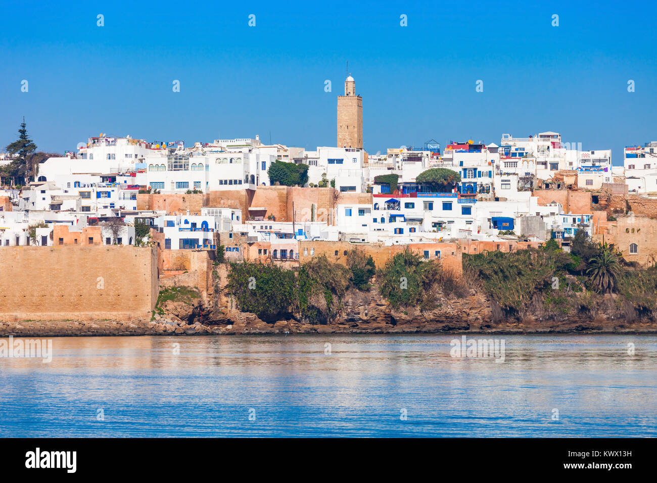 Fluss Bou Regreg Strandpromenade und Kasbah in Medina von Rabat ...