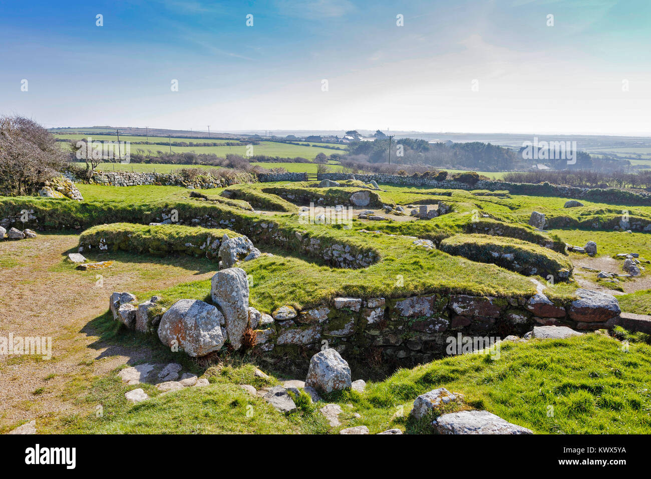 Steinzeit siedlung -Fotos und -Bildmaterial in hoher Auflösung – Alamy