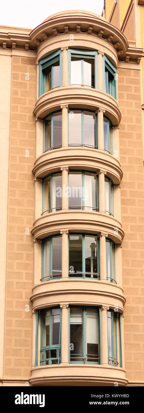 Runder erker -Fotos und -Bildmaterial in hoher Auflösung – Alamy