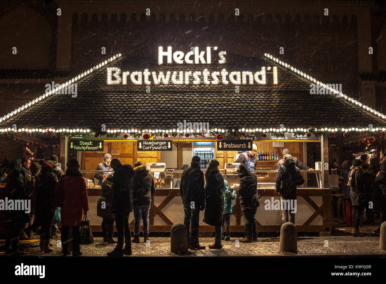 Deutschland haus weihnachtsdeko -Fotos und -Bildmaterial in hoher ...