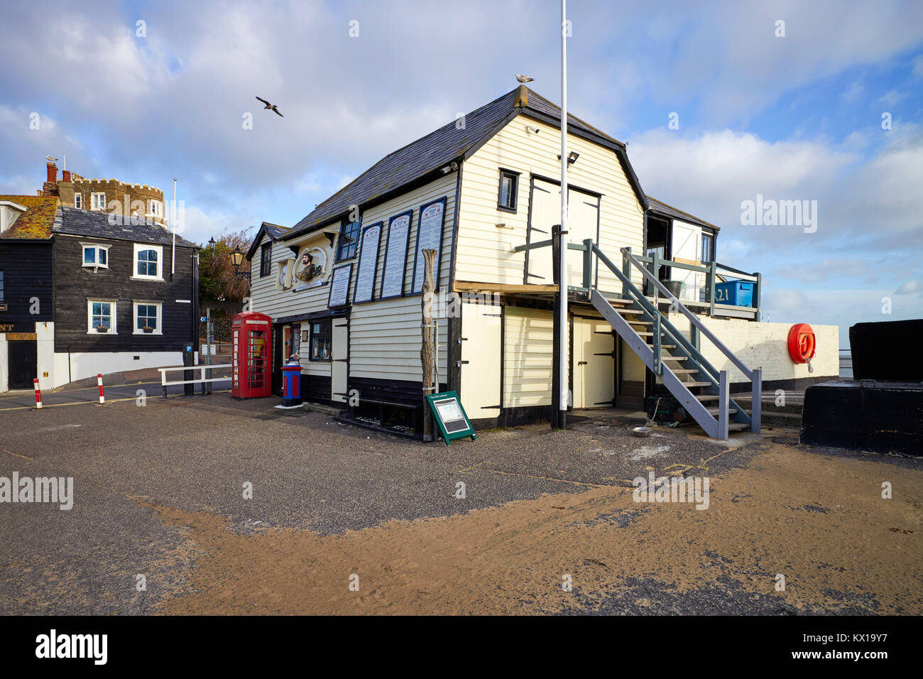 Originales rettungsboot -Fotos und -Bildmaterial in hoher Auflösung – Alamy