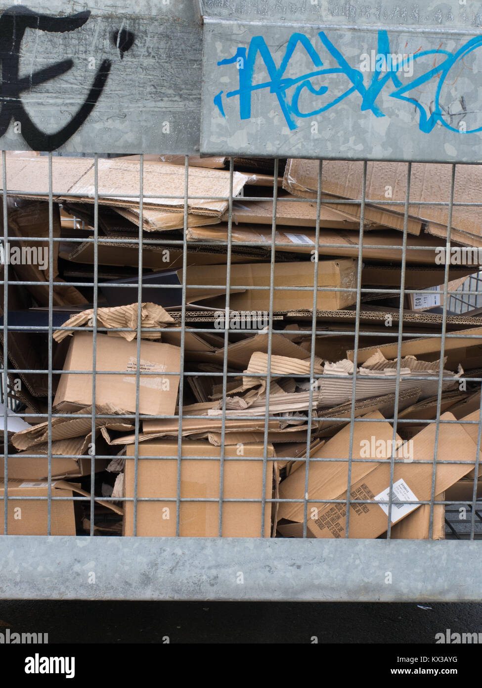 Container recycling -Fotos und -Bildmaterial in hoher Auflösung – Alamy