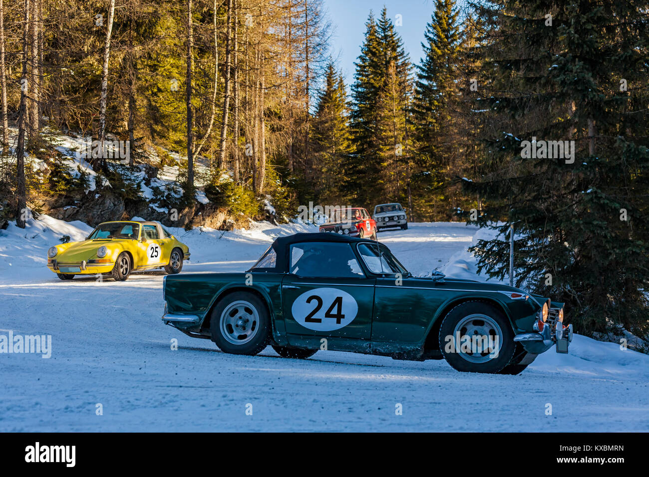 Oldtimer rennwagen -Fotos und -Bildmaterial in hoher Auflösung – Alamy