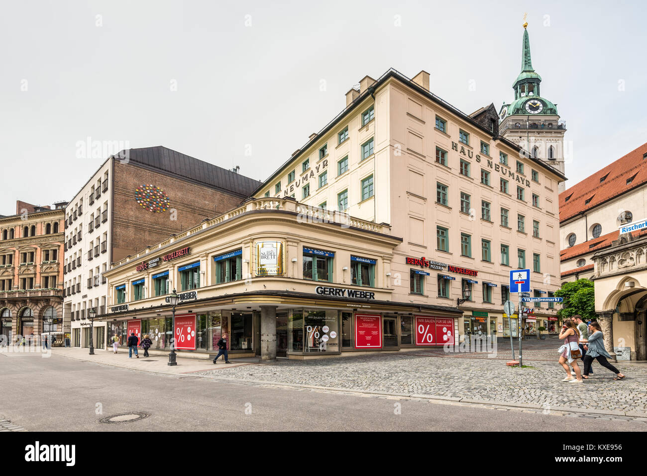München, Deutschland - 29. Mai 2016: Straße der Innenstadt mit ...