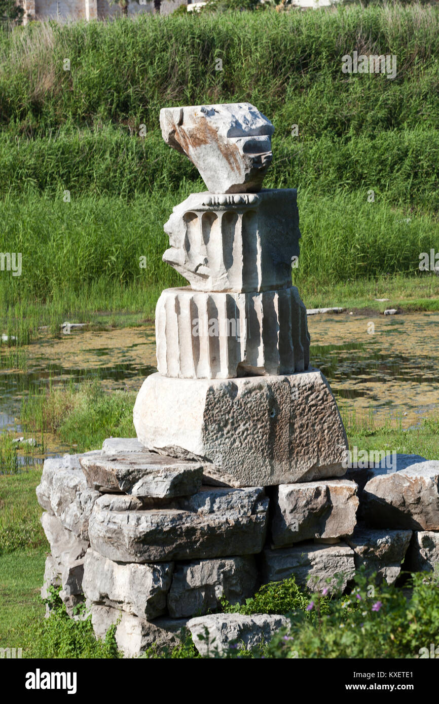 Der Tempel der Artemis, eines der sieben Weltwunder der Antike ...
