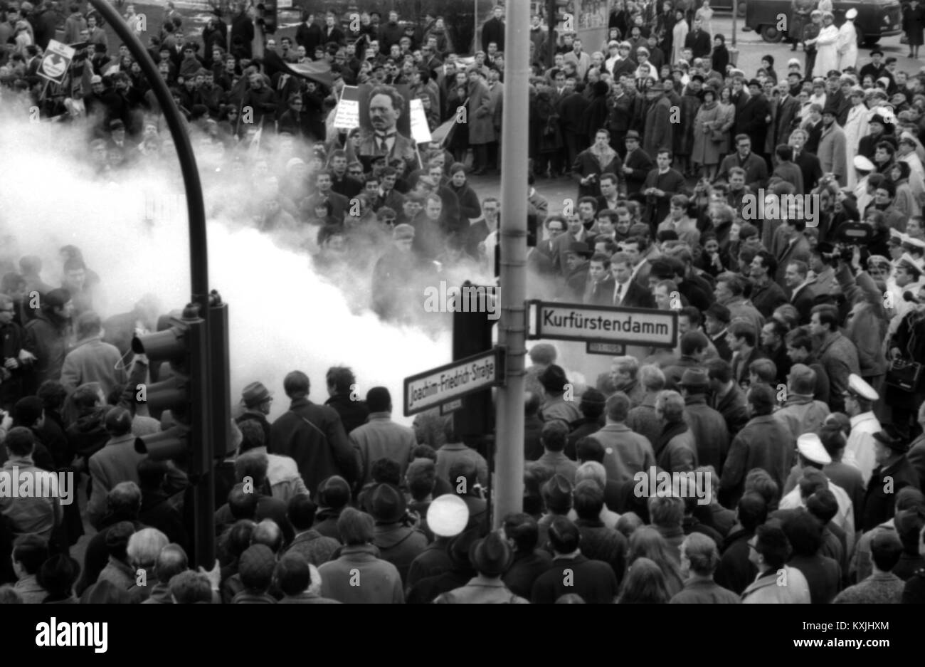 68er studentenbewegung -Fotos und -Bildmaterial in hoher Auflösung – Alamy