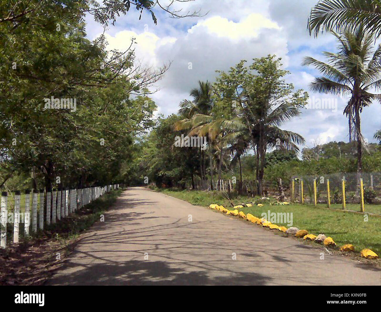 Bayaguana, Republica Dominicana, Carretera de campaña Stockfotografie ...
