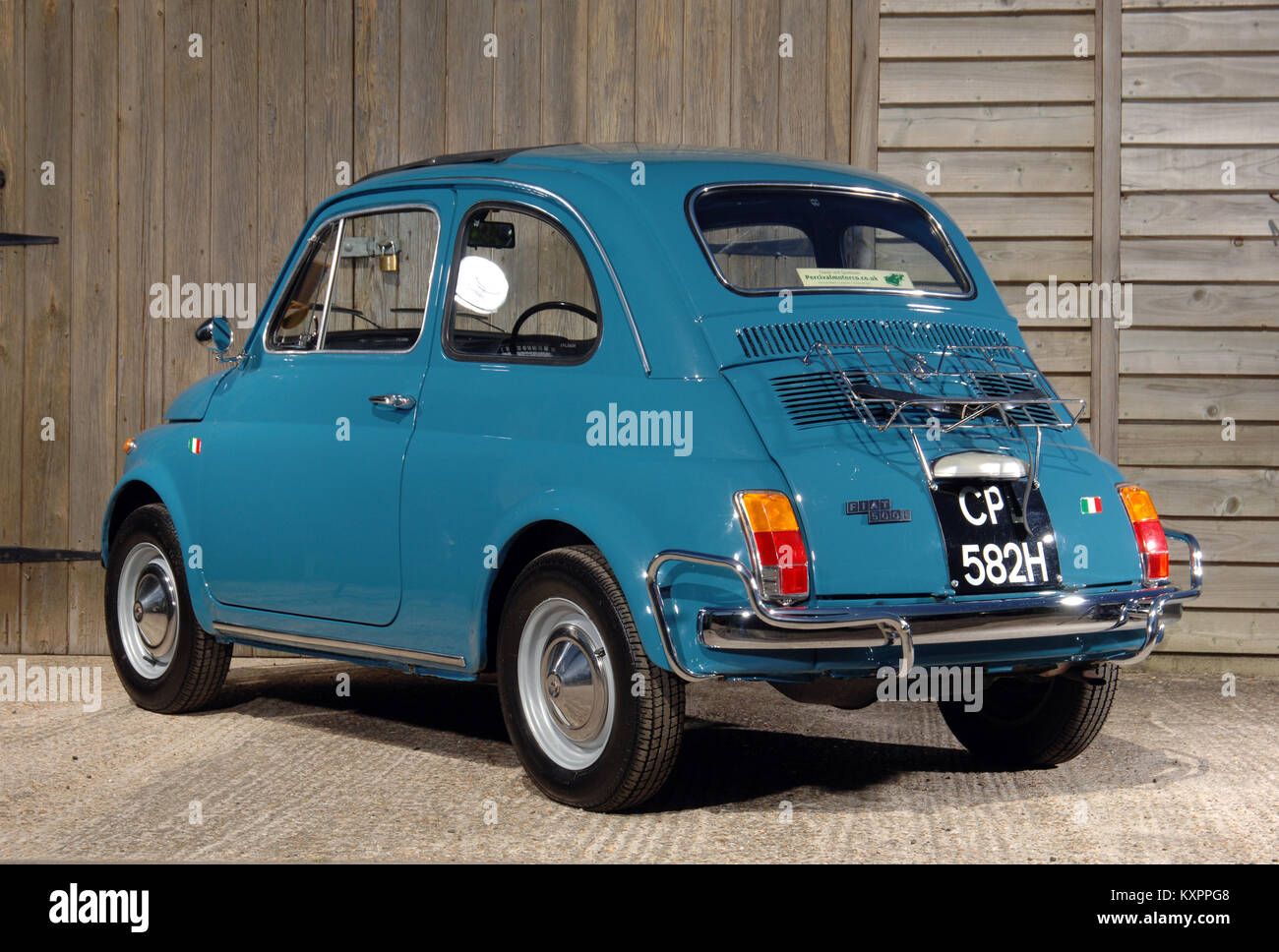 Old Blue Fiat 500 Car Stockfotos und -bilder Kaufen - Alamy