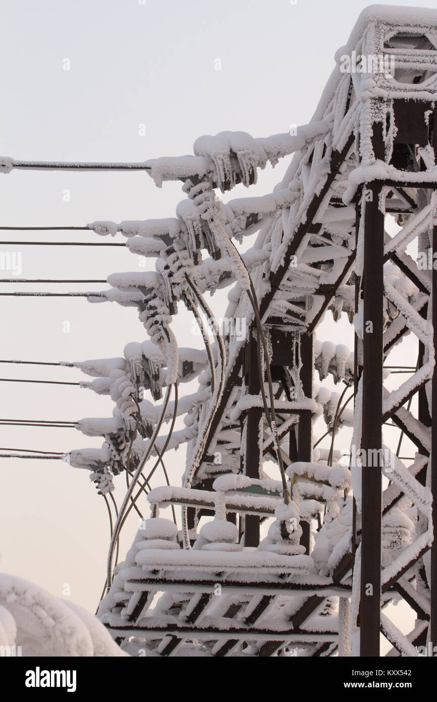 Line insulator -Fotos und -Bildmaterial in hoher Auflösung – Alamy