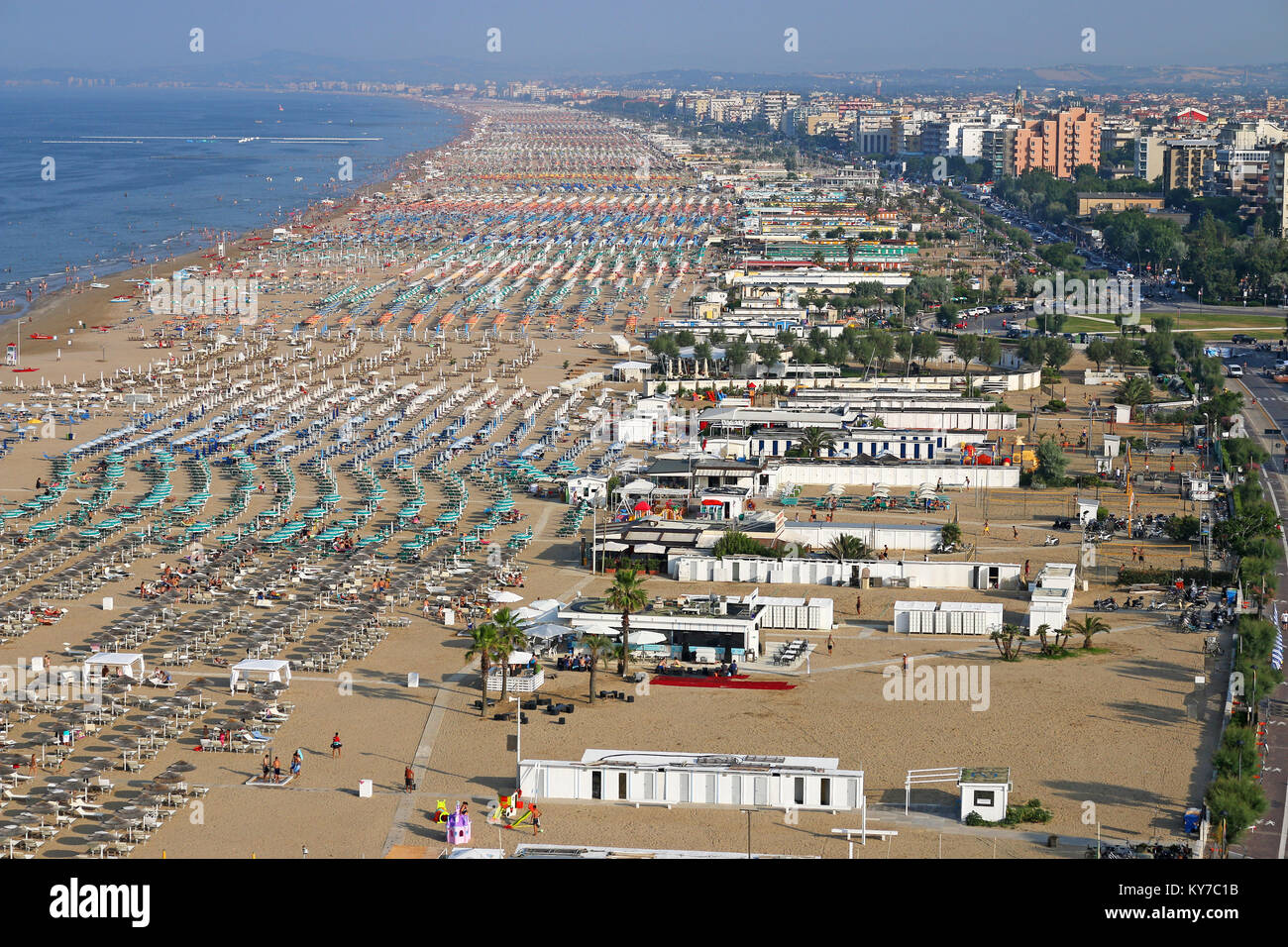 Rimini beach -Fotos und -Bildmaterial in hoher Auflösung – Alamy