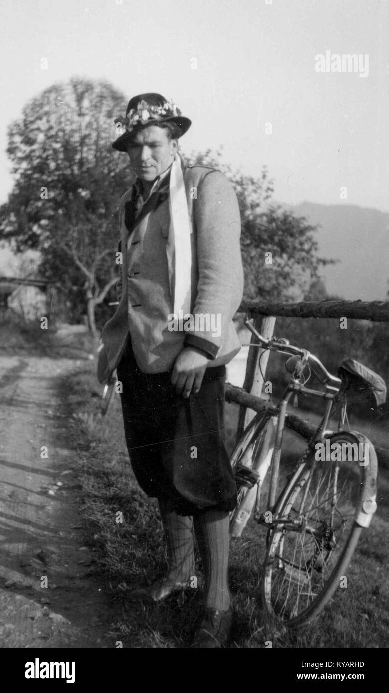 Dieses Foto, das 1953 in Pogrcah aufgenommen wurde, zeigt Albert aus ...