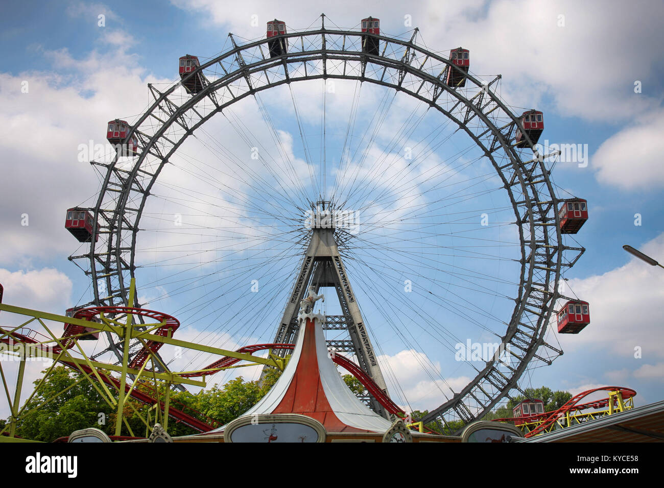 Wien, ÖSTERREICH - August 17, 2012: Blick auf den Prater Riesenrad ...