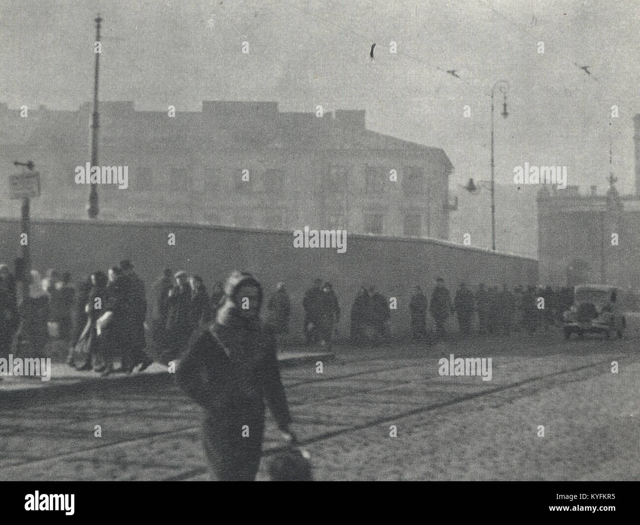 Warschauer Ghetto Mauer am Rande des Plac Żelaznej Bramy ...