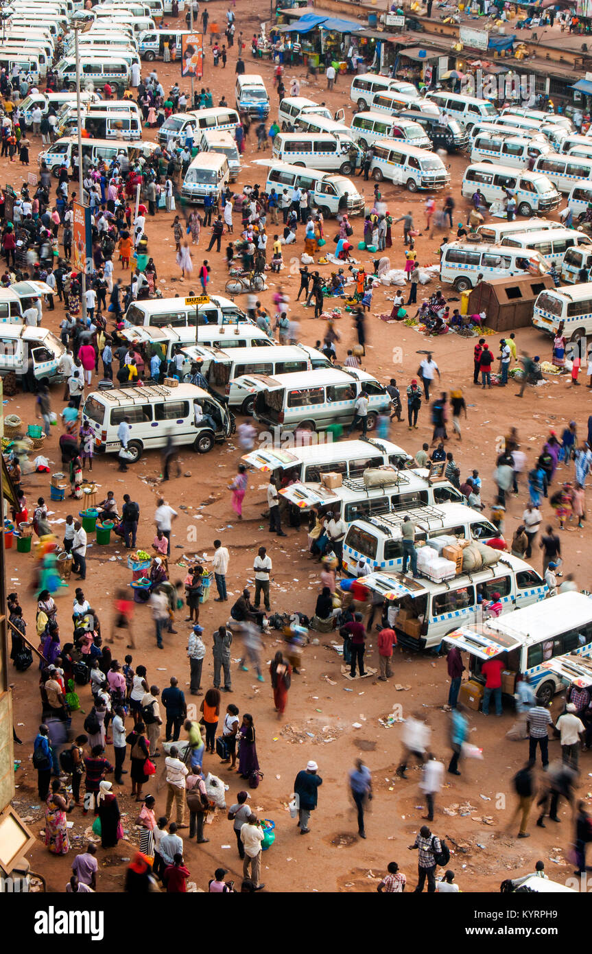 Luftbild des alten Taxi Park, oder Mini-bus station, Kampala, Uganda ...