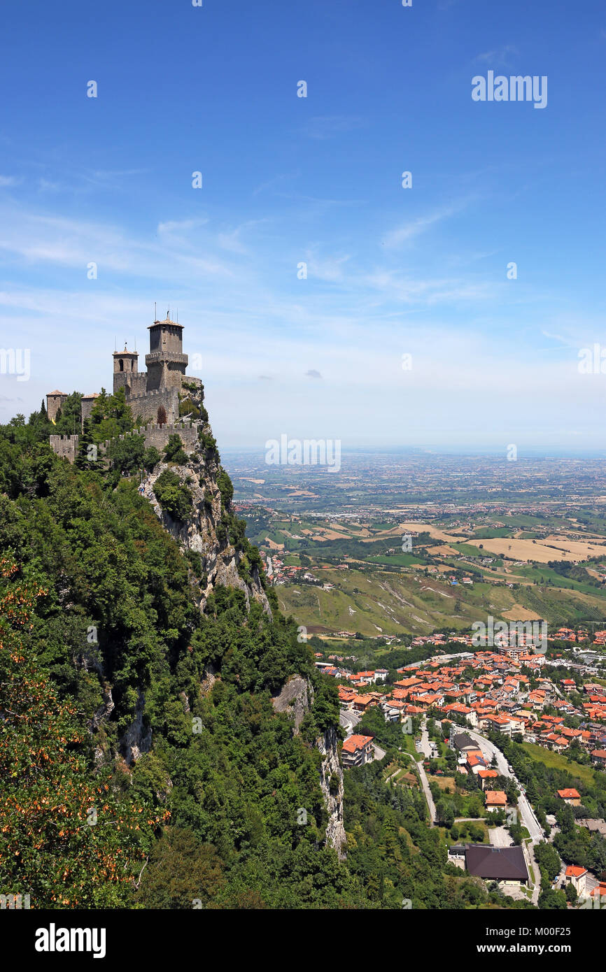 Rocca guaita turm Stockfotos und -bilder Kaufen - Alamy